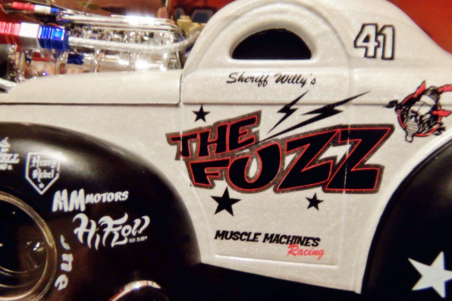 Muscle Machines 1941 Willys Sheriff The Fuzz COP STYLE RACER 1 24 ...