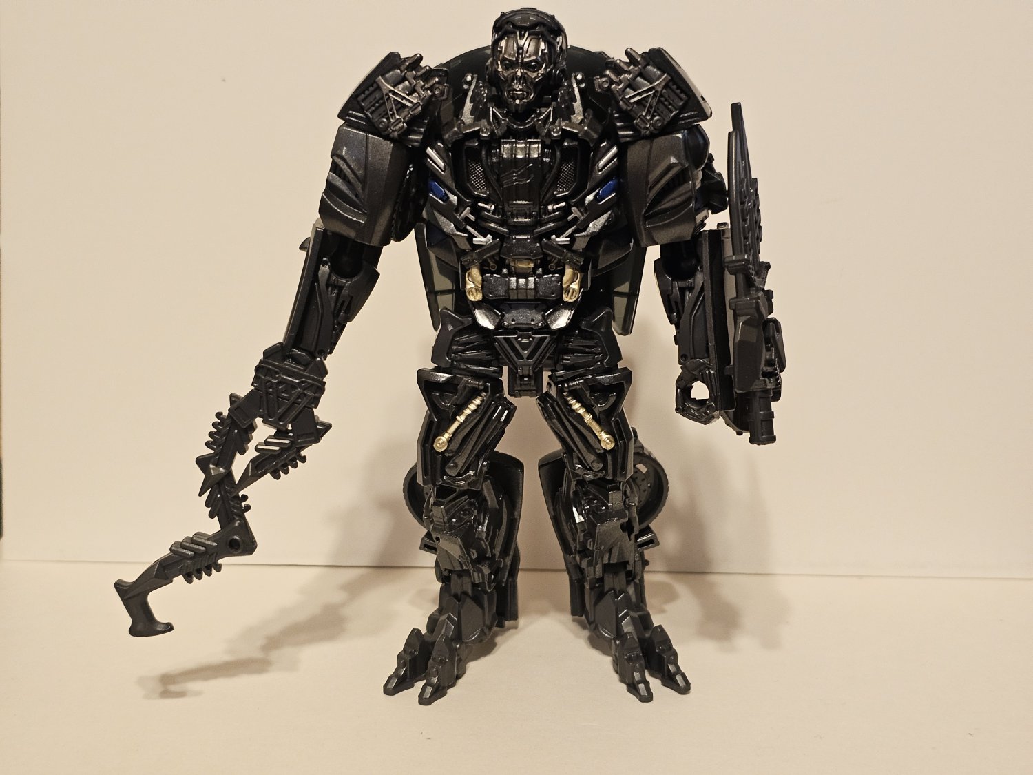 TRANSFORMERS Studio Series SS-10 Lockdown