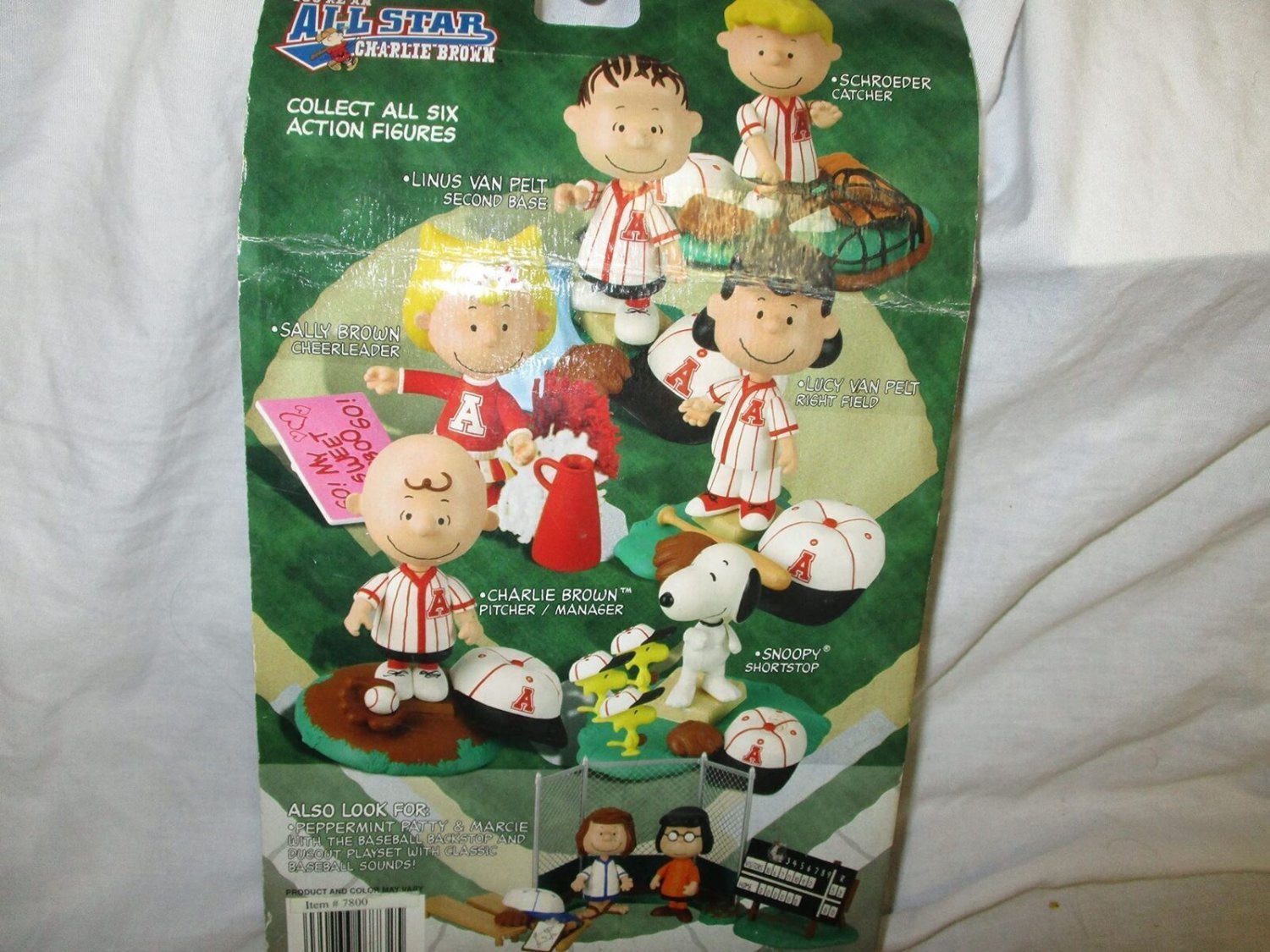 Peanuts Charlie Brown Lucy Van Pelt Baseball Figure with Bat, Glove ...