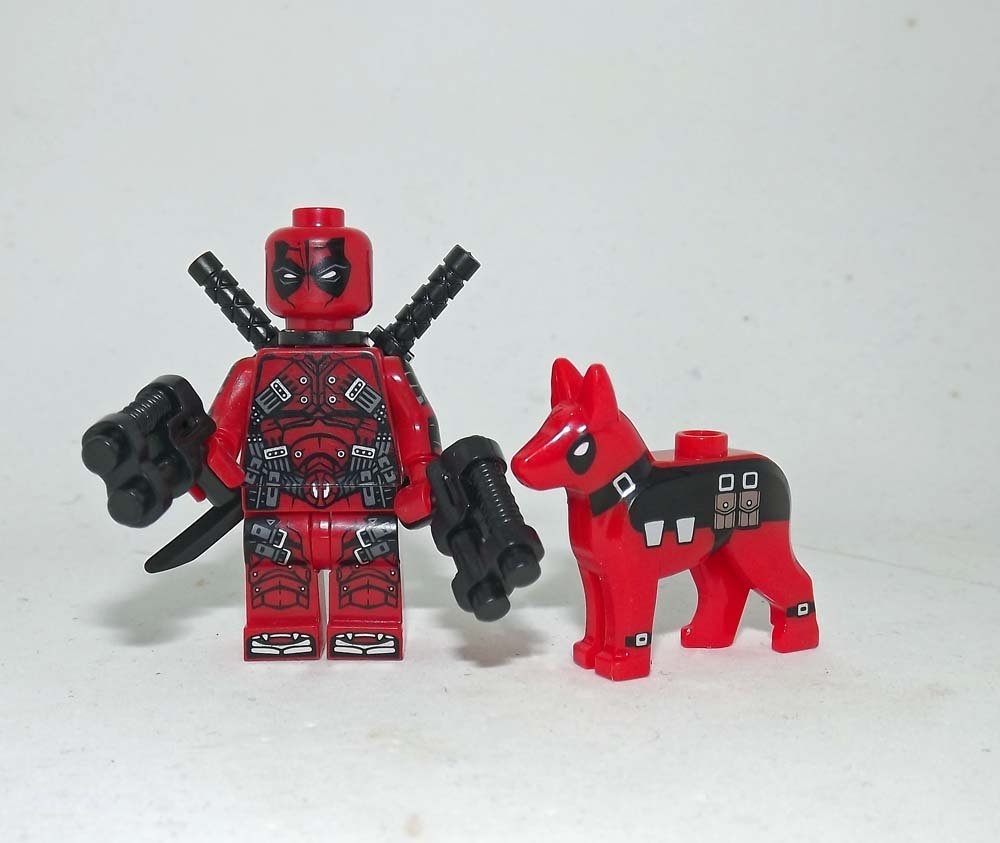 Deadpool with Dog Minifigure