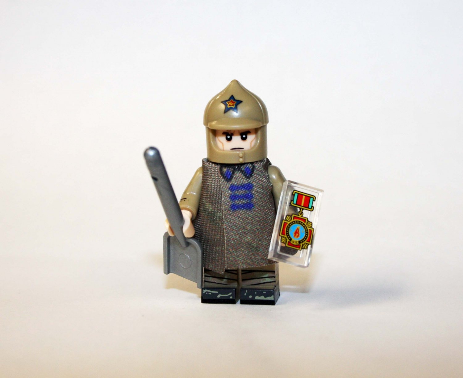 Minifigure RFast Shipsian Cold War Laborer Military Fast Ship