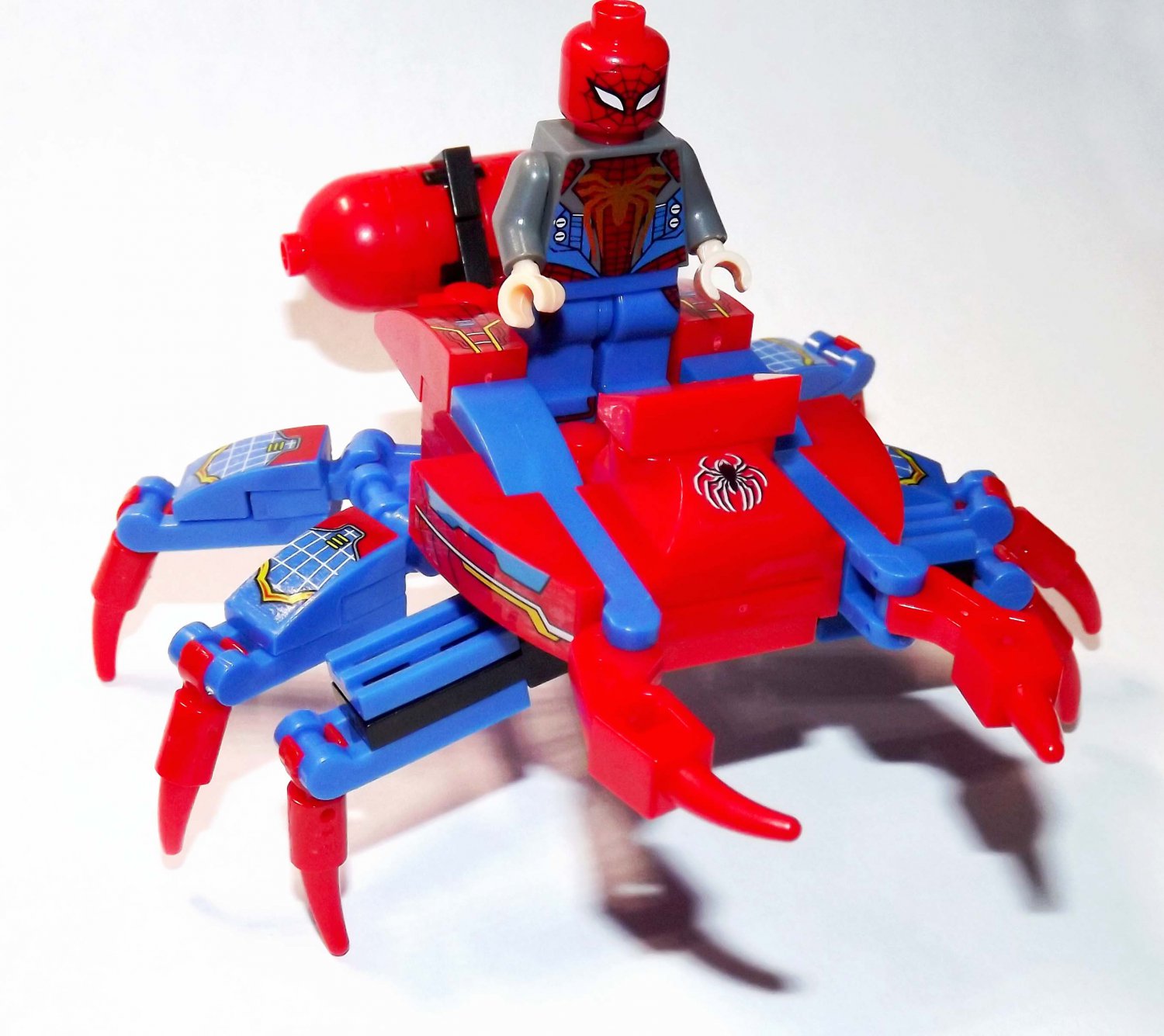 Minifigure Spider-Man With Spider Crawler Machine Fast Ship