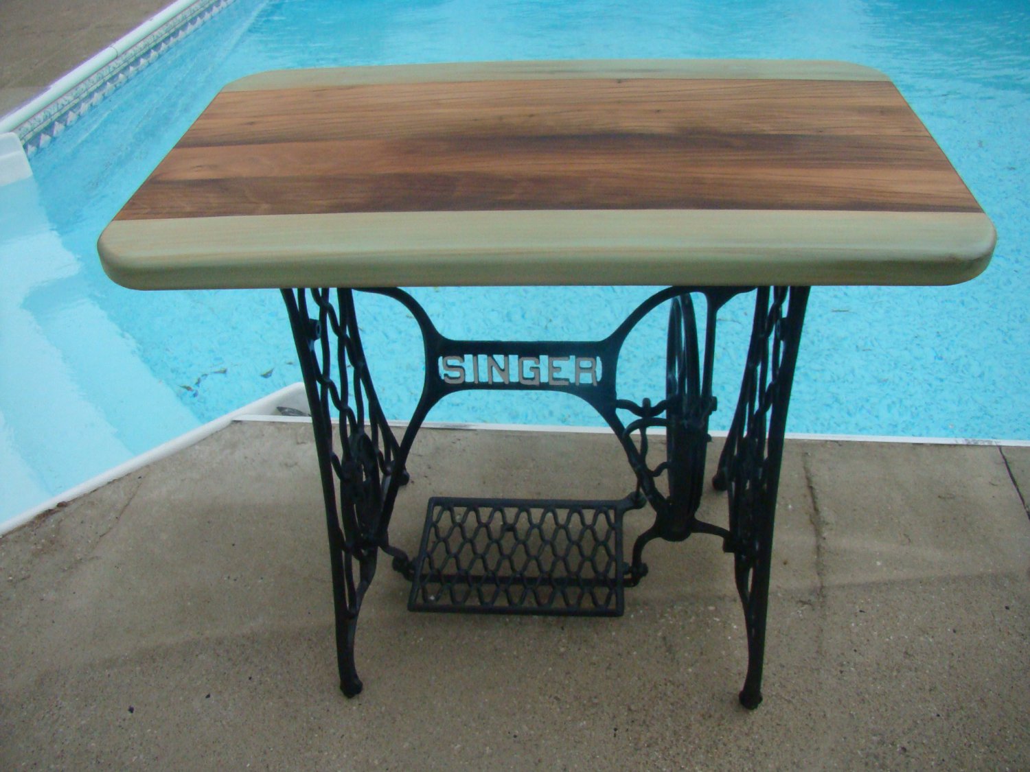 Singer Base Art Gallery Table Staging Home Unique Decor