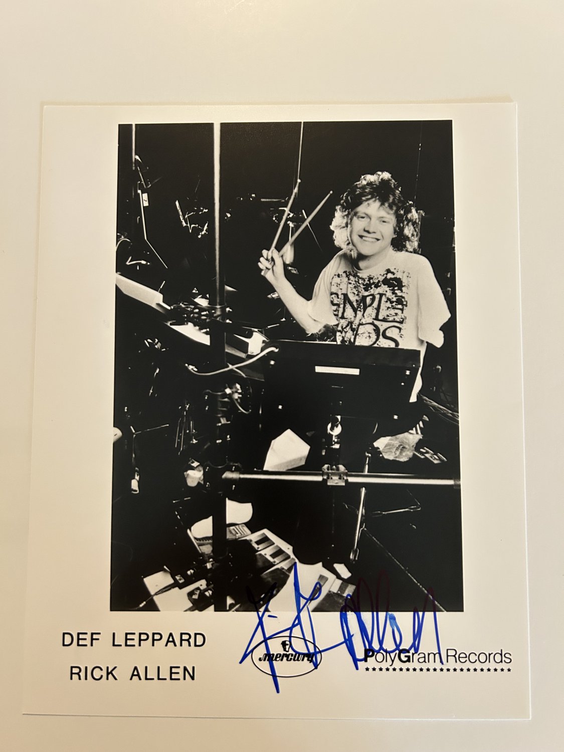 Def Leppard Rick Allen Autographed 8x10 Photo
