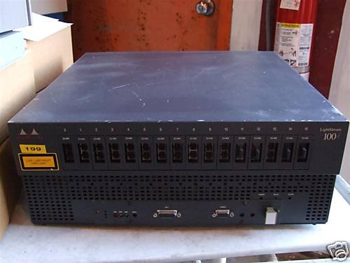 CISCO LIGHTSTREAM 100 ATM SWITCH LOADED W/ A100 MODULE