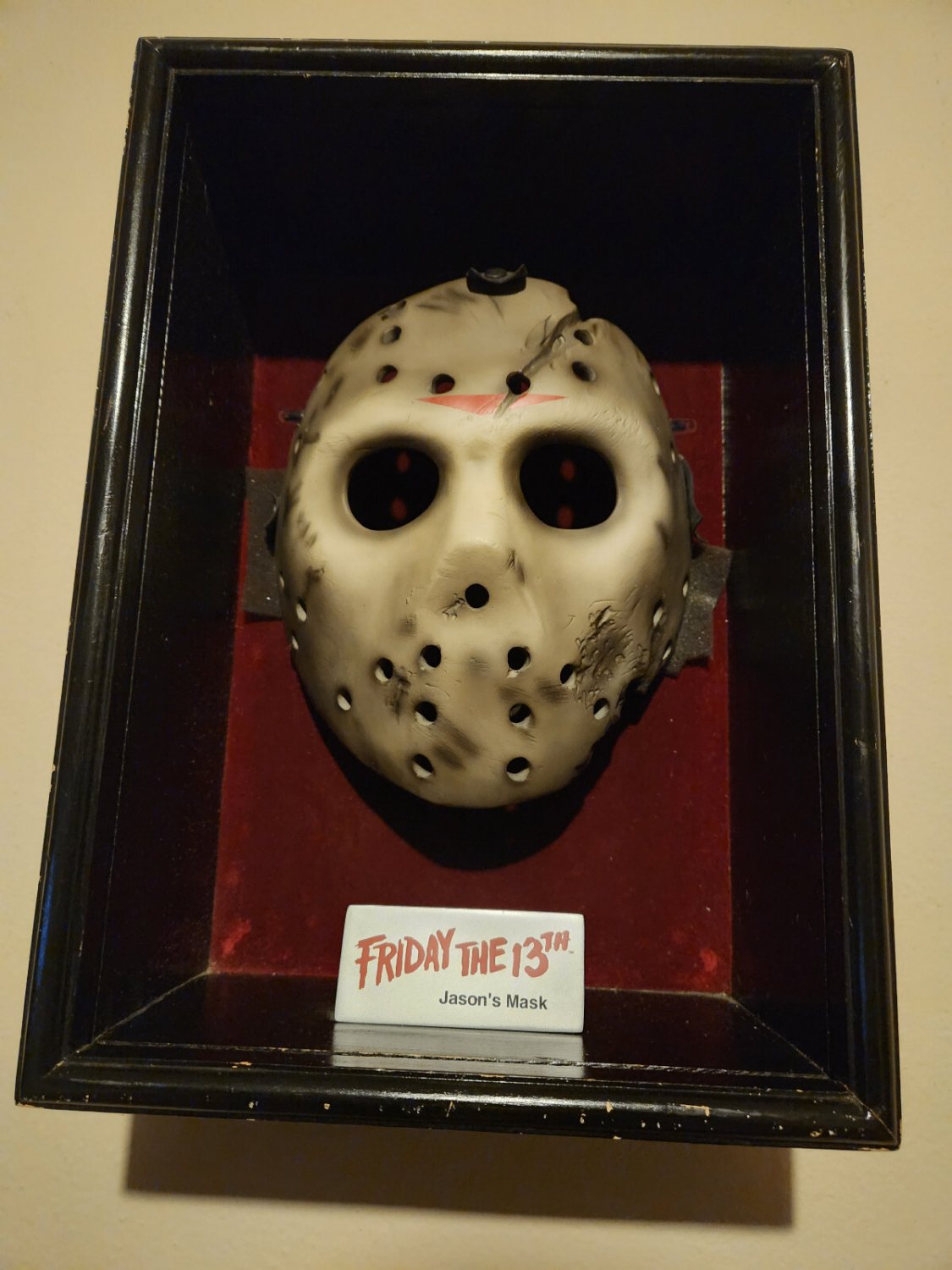 Neca Friday the 13th Jason Voorhees LE of 1000 Mask Statue in Shadowbox ...