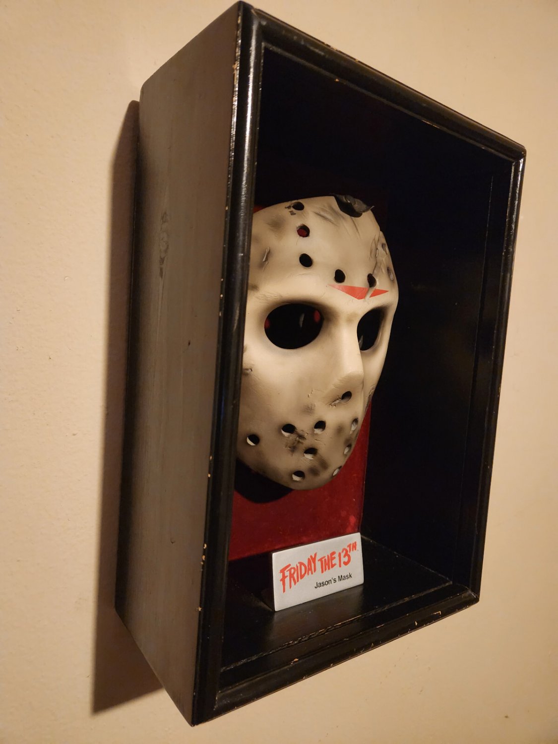 Neca Friday the 13th Jason Voorhees LE of 1000 Mask Statue in Shadowbox ...