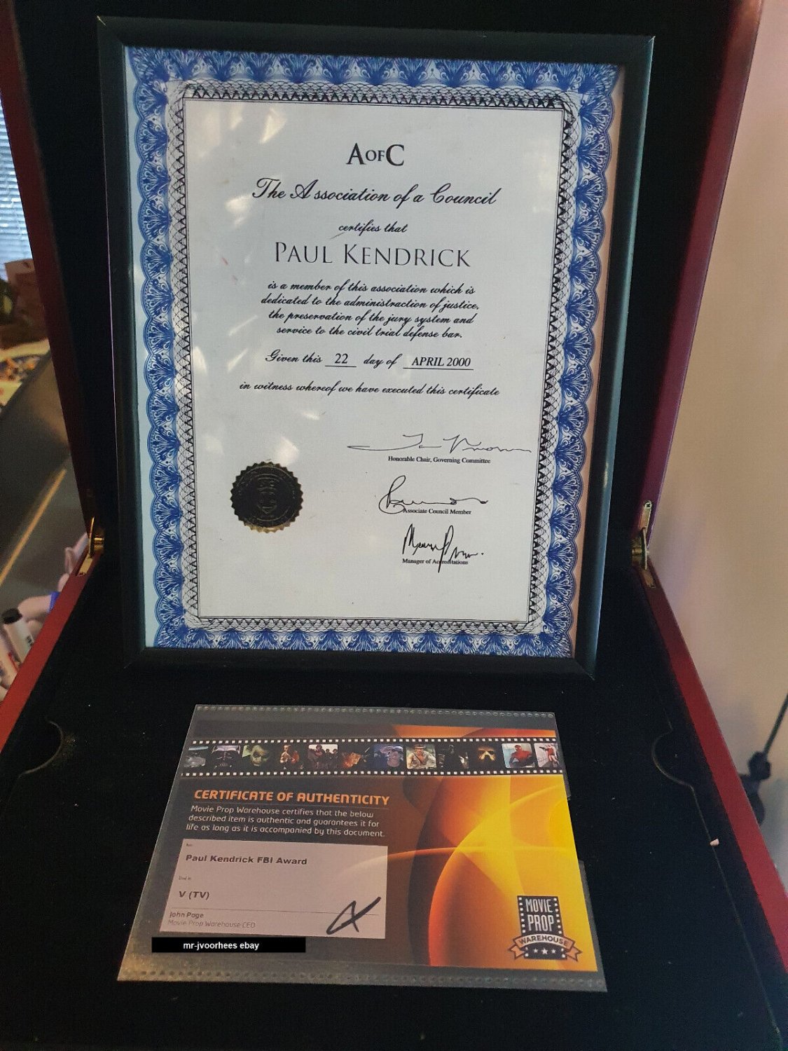Extremely Rare! V The Miniseries Alien Original Screen Used FBI Award ...