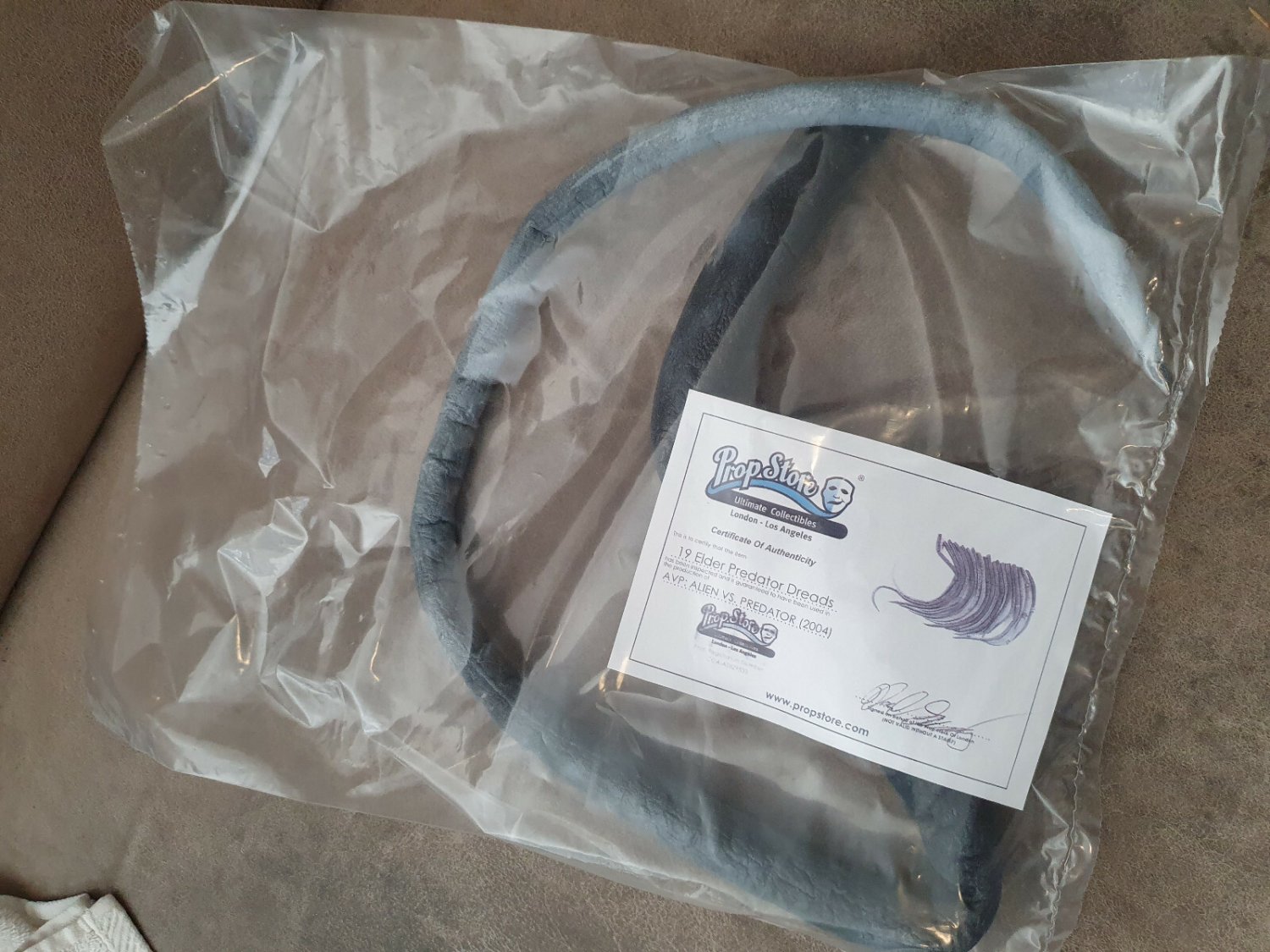 Extremely Rare! Alien vs Predator Original Screen Used Elder Dread ...