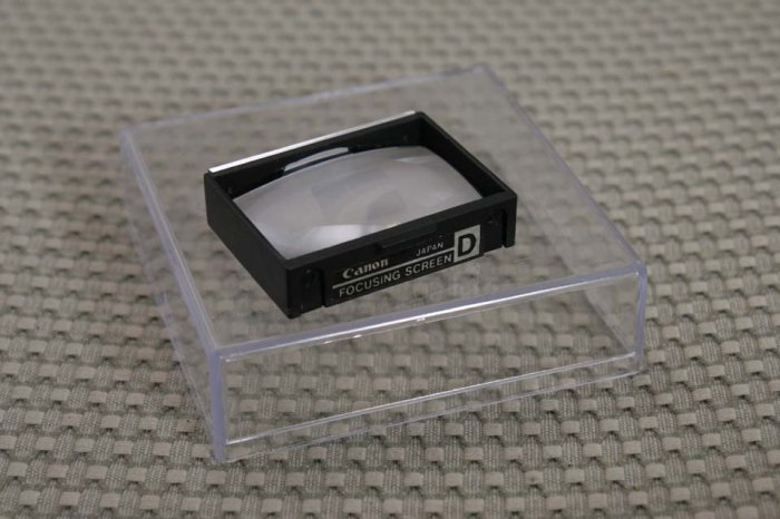 CANON Focusing Screen D Grid for the original F-1 F1n