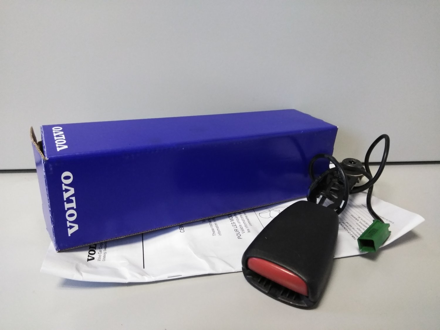Volvo C30 C70 S40 V50 S60 S80 V70 XC70 XC90 Driver Side Seat Belt Buckle