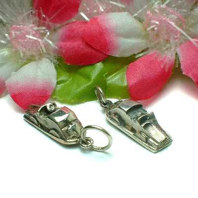 925 STERLING SILVER VINTAGE BATMOBILE / BATMAN CAR CHARM / PENDANT