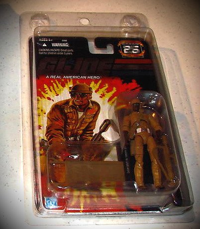 GIJoe 25th Anniv. Medic Doc Greer Mailaway 1:18 GI Joe ARAH Action ...