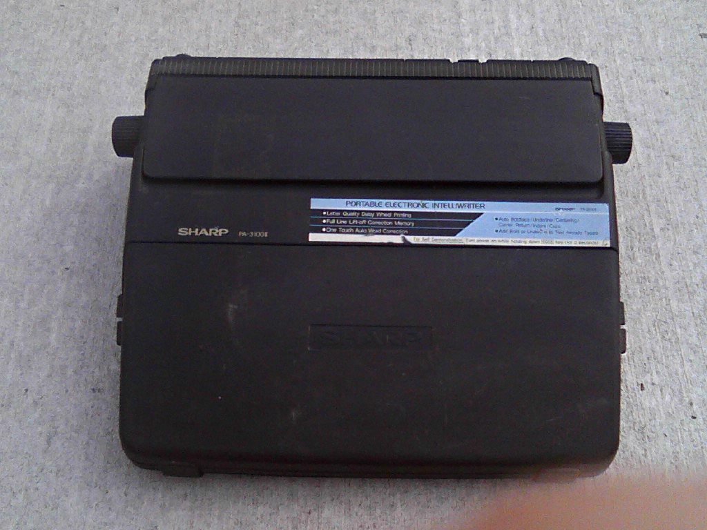 Sharp PA-3100 II Portable Electronic Typewriter || Vintage Office Machine