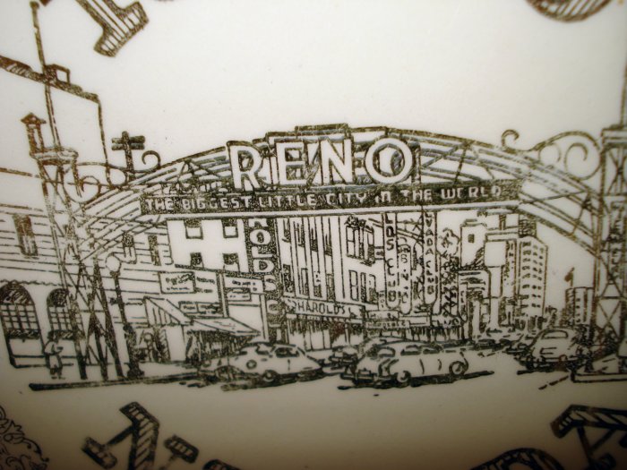 Reno Nevada souvenir plate pre Vegas gold decoration vintage 1445vf