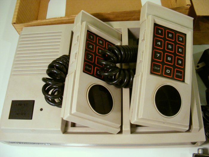 Mattel Intellivision II 2 Video Game System Console w/ Box 10 Games ...