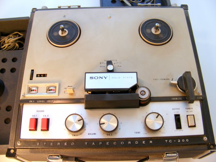 Vintage Sony TC-200 Tapecorder Reel to Reel Recorder Player