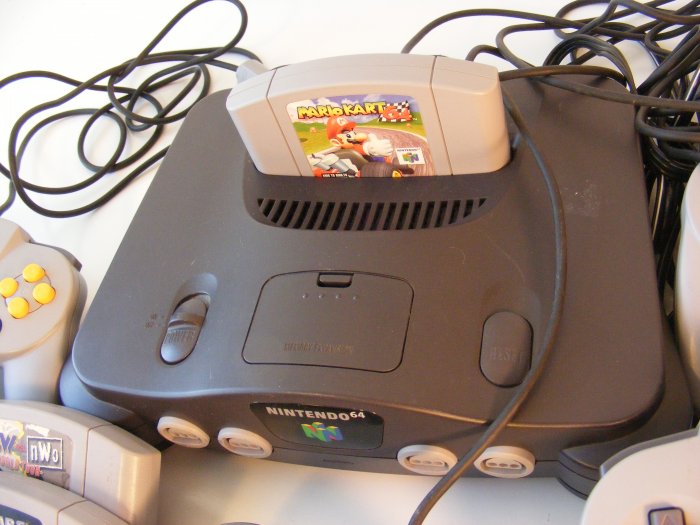 Nintendo 64 N64 Video Game Console Lot 5 Games, 4 Controller N64 Mario Kart