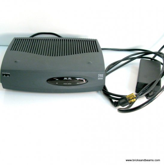 Cisco 1700 Series Router 1720 with ISDN Module T-C31-00-1019