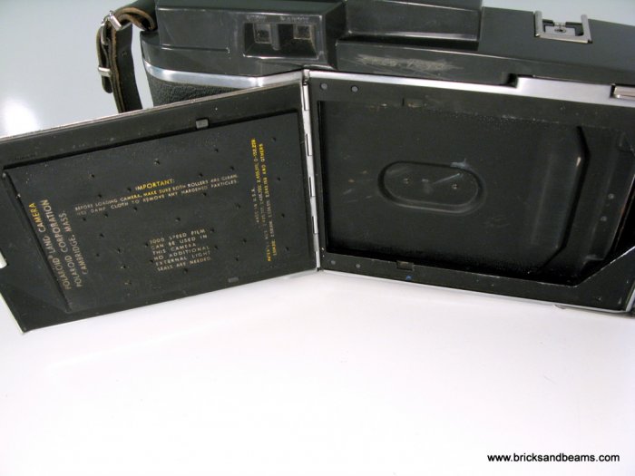 Vintage Polaroid Model 150 Folding Land Camera