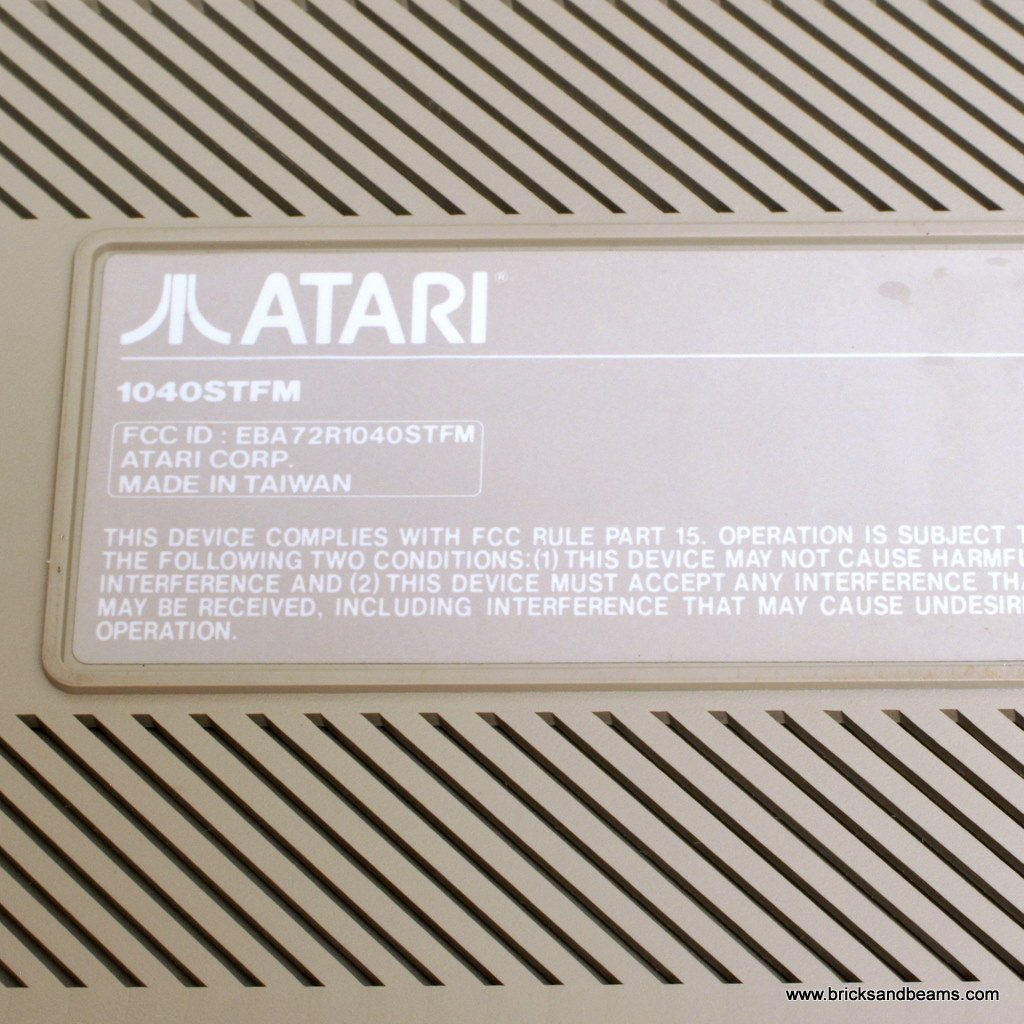 Atari 1040ST 1040STFM Computer System SC1224 Mouse Hybrid Arts SMPTE ...