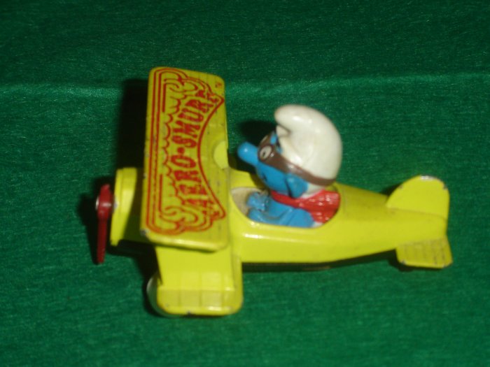 Vintage Smurfs 1982 Yellow Aero Smurf Airplane With Pilot Smurf in a ...