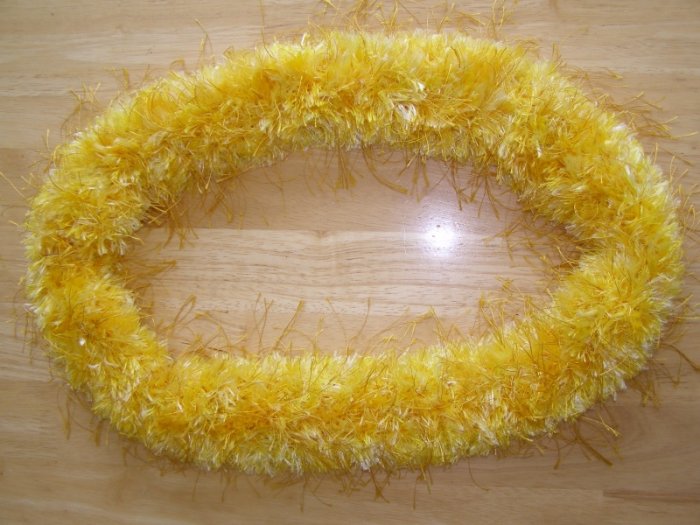 Hawaiian lei knit w/ multi-color yellow gold eyelash yarn