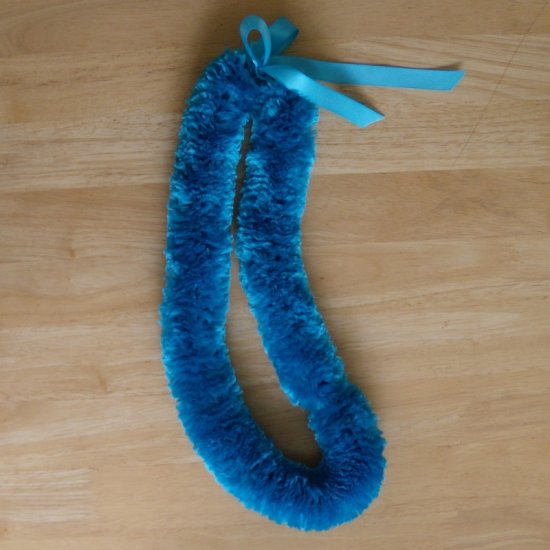 custom-made one color Hawaiian lei made with satin fabric