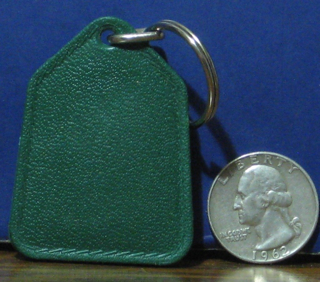 LOC - Linux Tux the Penguin Green Keyring - Keychain - Key Chain / Ring ...