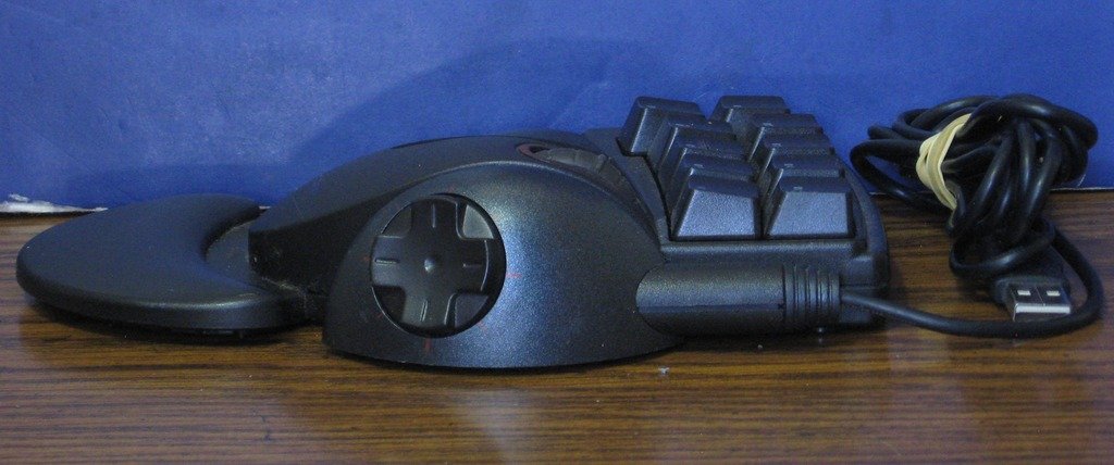 SOLD - Belkin Nostromo N50 Speedpad 10 Button Gaming USB Keypad with D ...