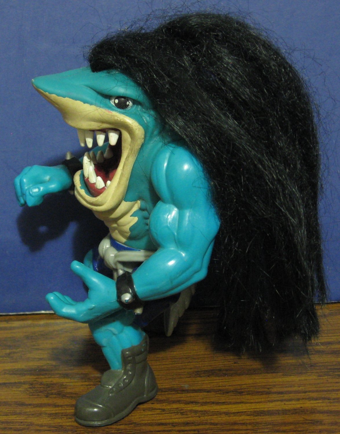 SOLD - Street Sharks Rox - Mako Shark 1995 Vintage 6" Streetwise Designs
