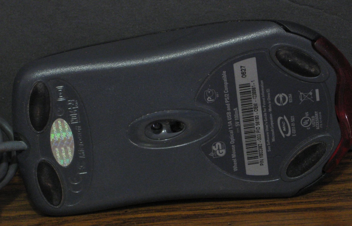 SOLD - Microsoft Wheel Mouse Optical V1.1A USB - PS/2 Compatible - Black