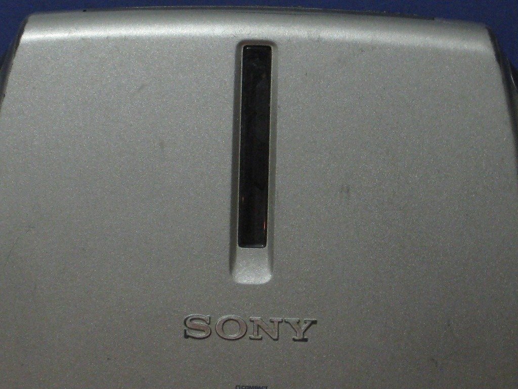 SOLD - Sony D-E301 Discman Personal CD Player CD Walkman - 1997 Vintage