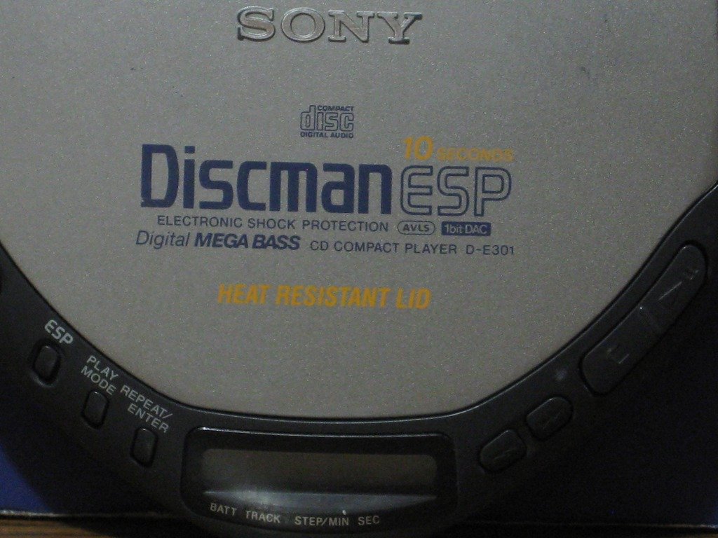 SOLD - Sony D-E301 Discman Personal CD Player CD Walkman - 1997 Vintage