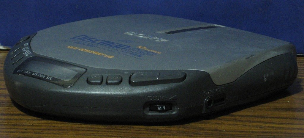 SOLD - Sony D-E301 Discman Personal CD Player CD Walkman - 1997 Vintage
