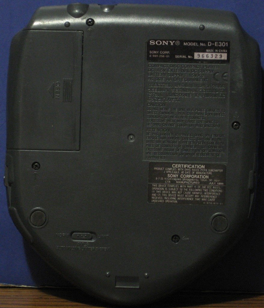 SOLD - Sony D-E301 Discman Personal CD Player CD Walkman - 1997 Vintage
