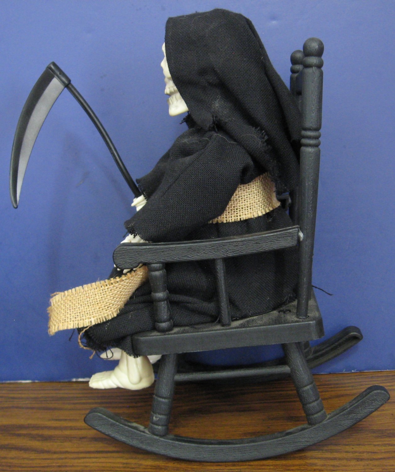 SOLD - Gemmy Rocking Chair Screaming Grim Reaper - Not Animatronic ...