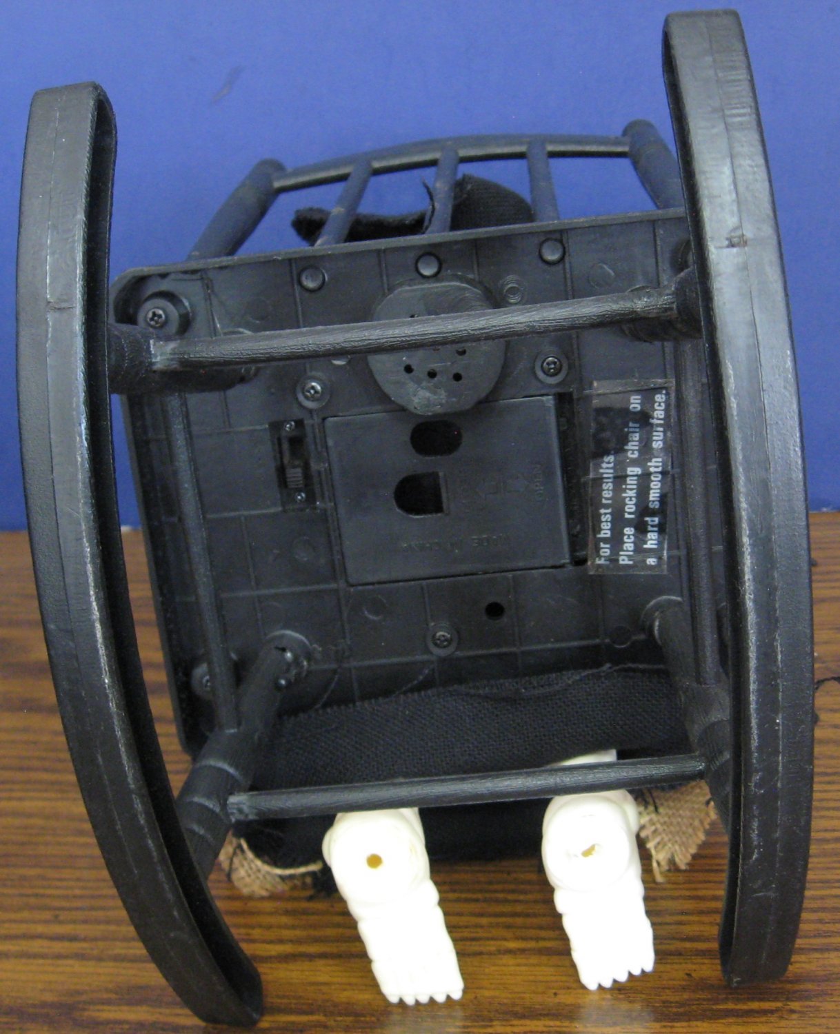 SOLD - Gemmy Rocking Chair Screaming Grim Reaper - Not Animatronic ...