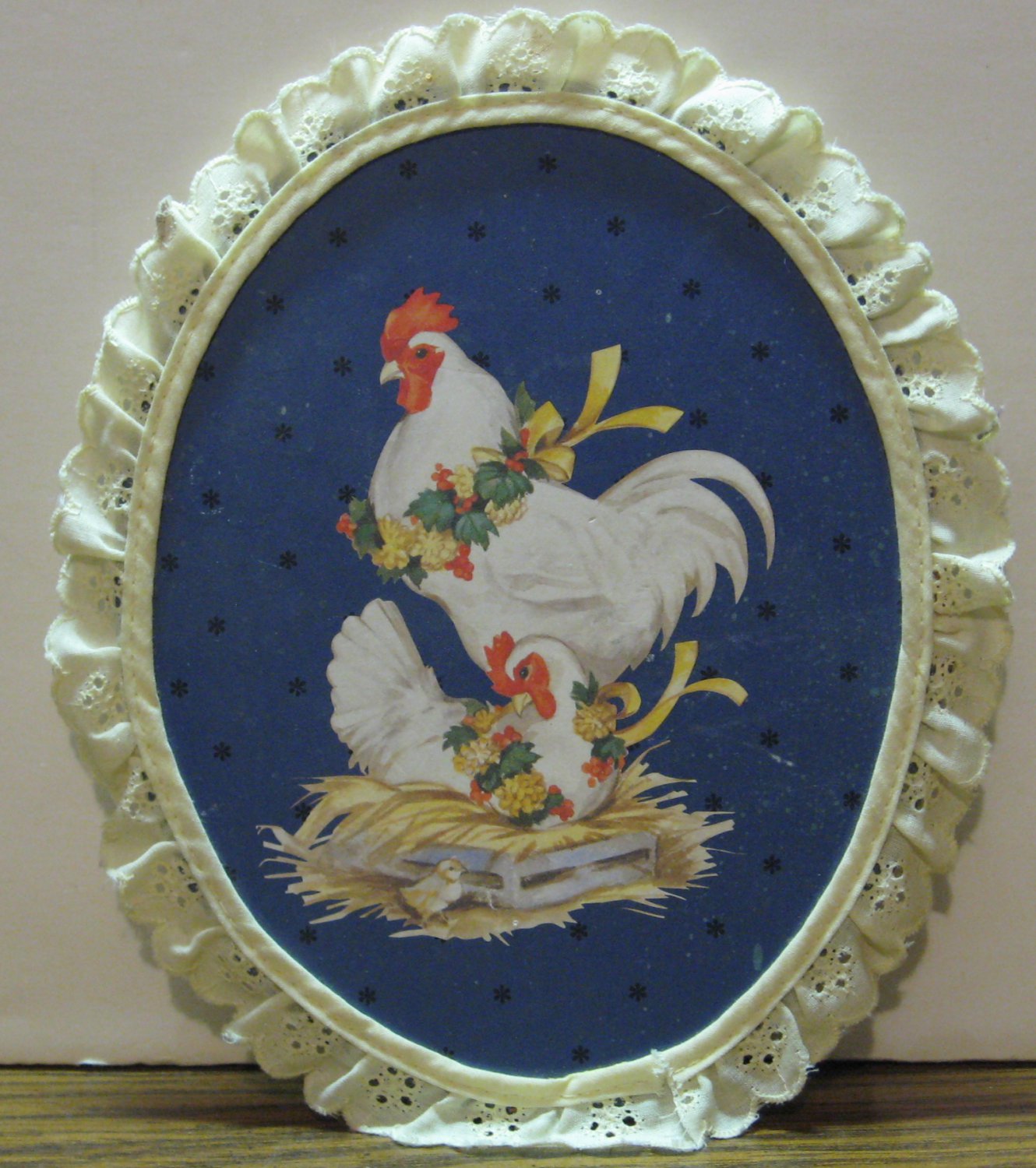 Hand Painted Chickens Wall Plaque Wood with Lace Trim Rooster Hen Chick ...