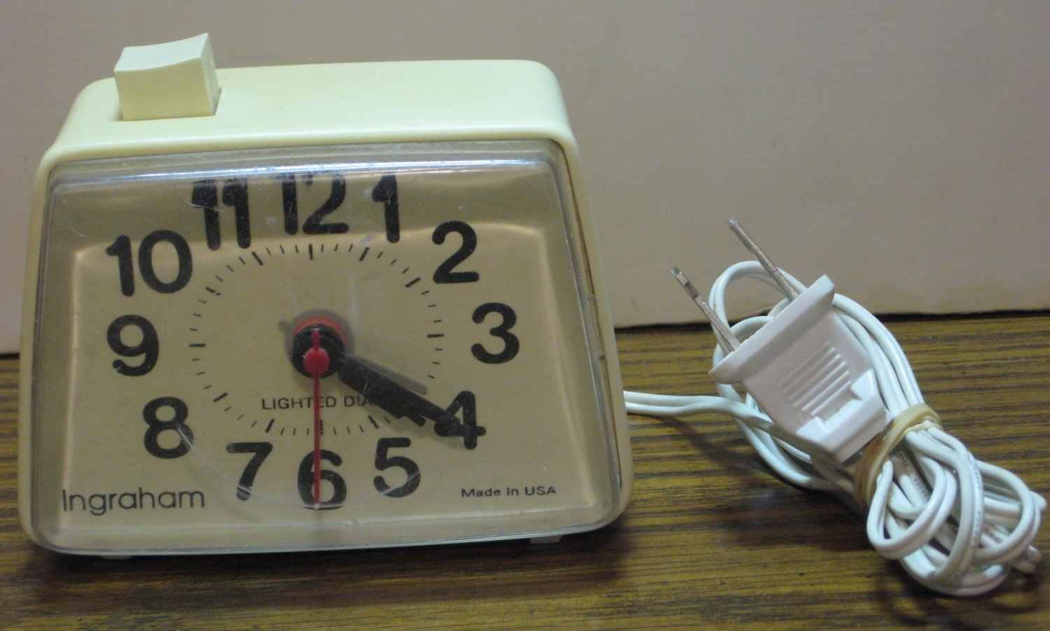 Ingraham Toastmaster Lighted Dial Electric Alarm Clock 49-504 - 1970s ...