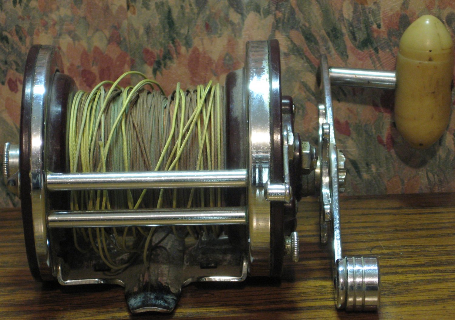 Penn Reels Jigmaster 500 Fishing Reel - Brown with White Handle - 1970s ...