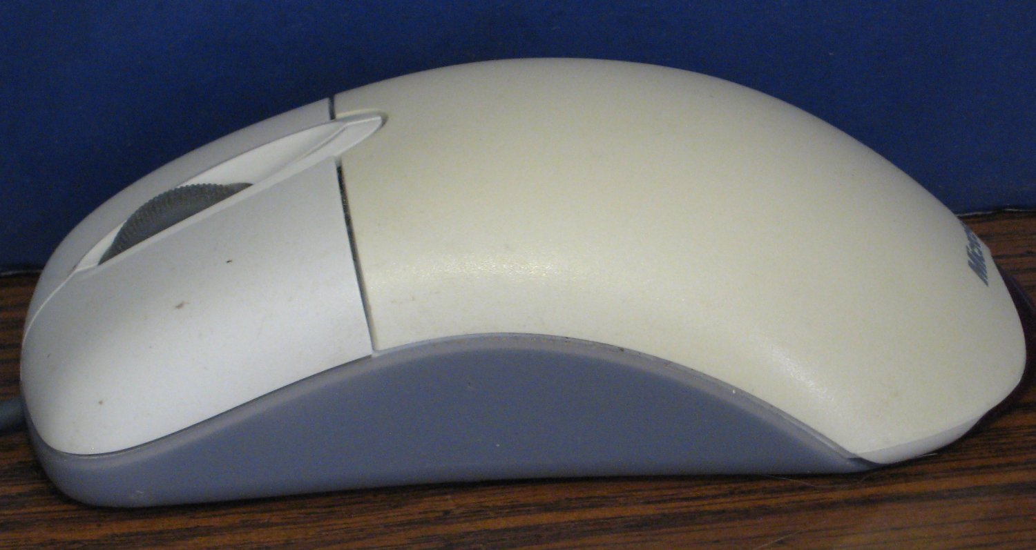 Microsoft Wheel Mouse Optical Original Release USB - PS/2 Compatible ...