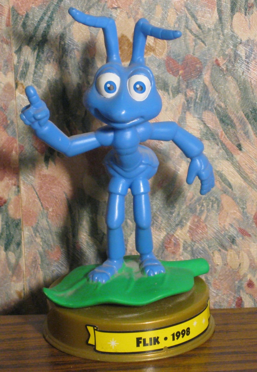 Disney Flik - Bug's Life 100 Years of Magic - McDonalds Happy Meal Toy ...