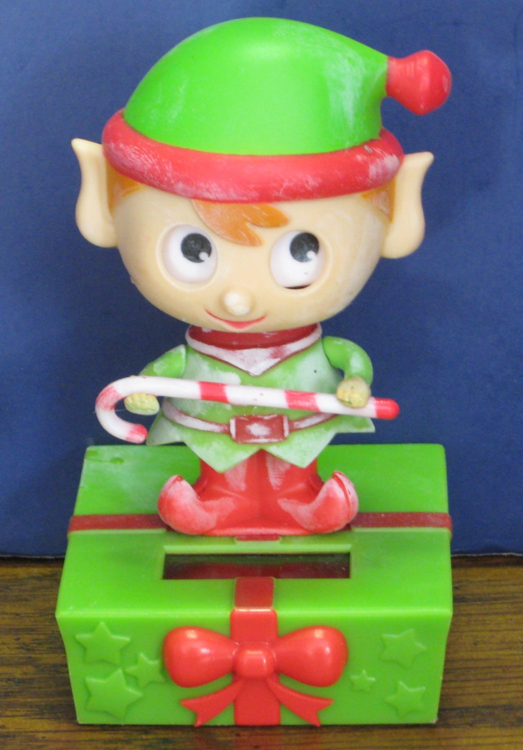 Christmas House Solar Dancing Elf Light Activated Decoration - 2016