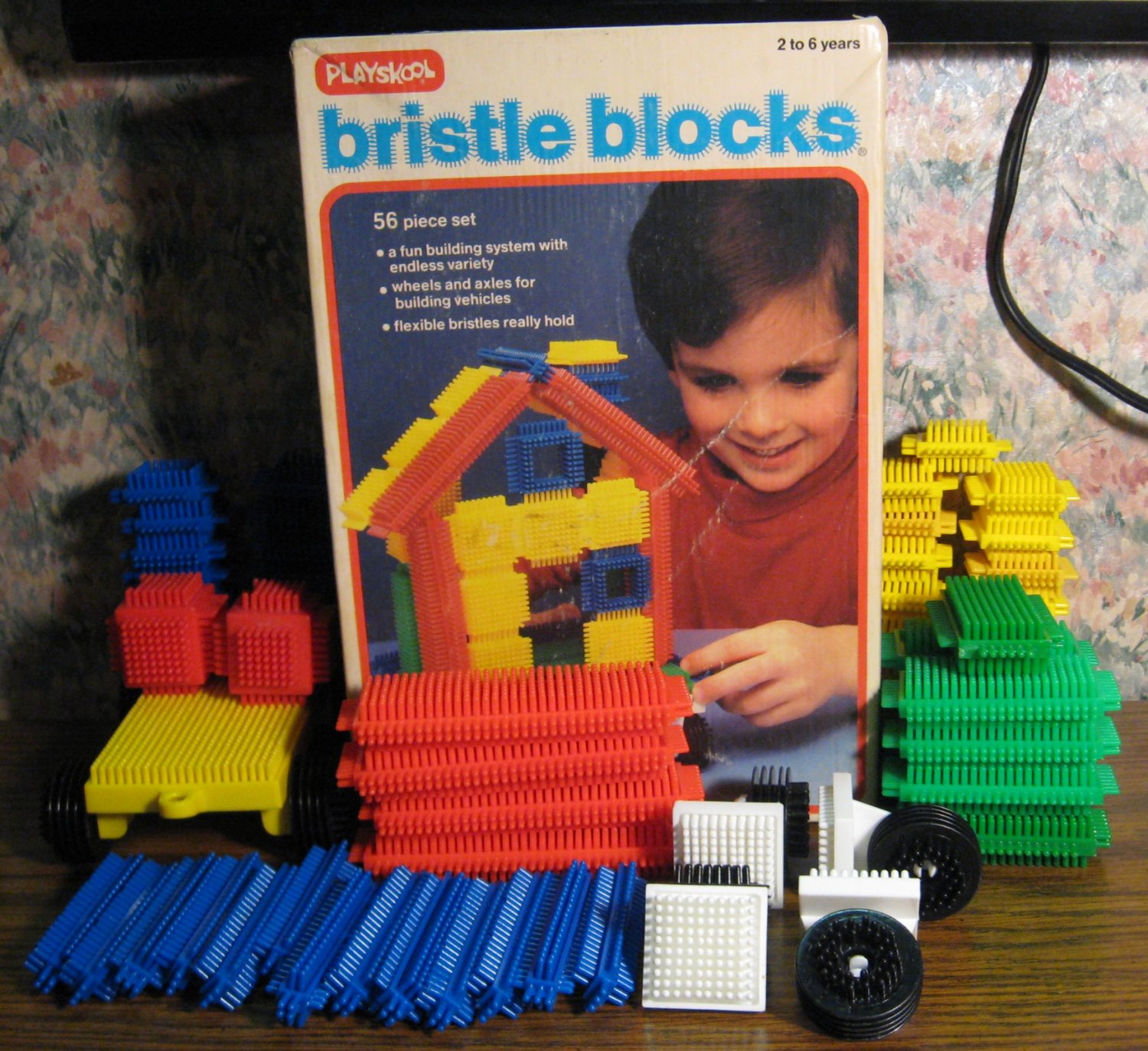 Bristle Blocks 817 - 68 Piece Lot - Playskool - 1983 Vintage