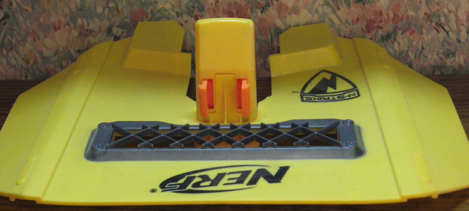 Nerf N-Strike Stampede Tactical Shield - Yellow - 12" x 9.5"