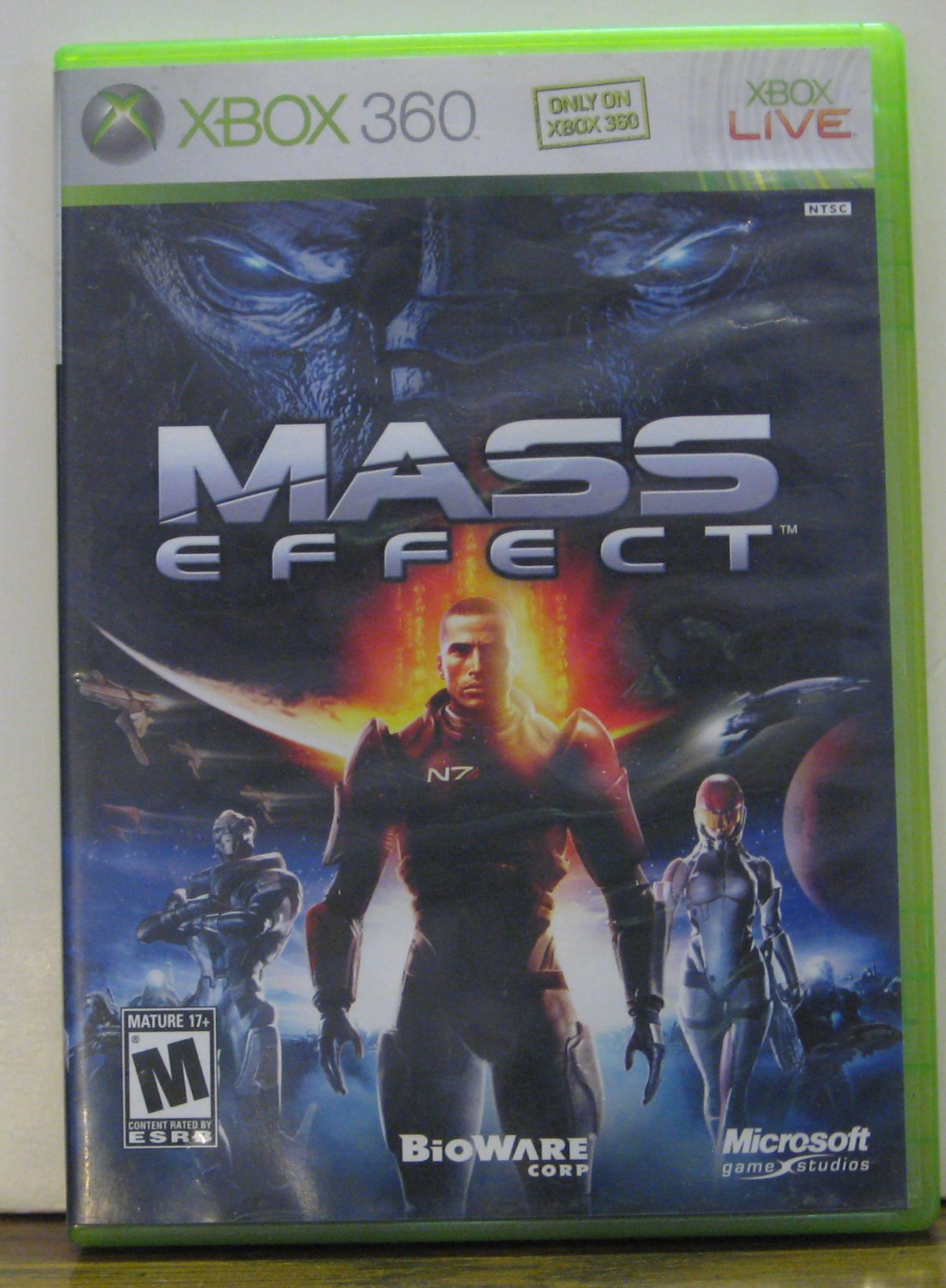 Microsoft XBox 360 Mass Effect - Disc / Case / Art / Manual - BioWare
