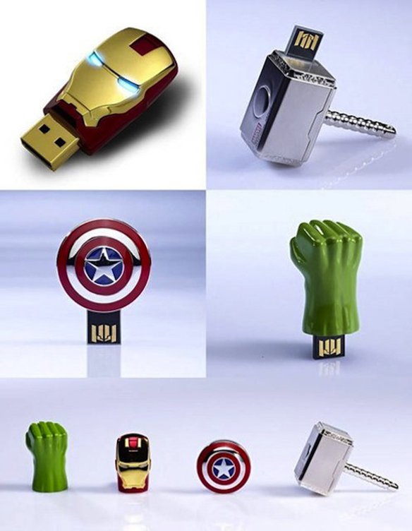 The AVENGERS USB Flash Drive Hulk Fist 8GB NEW