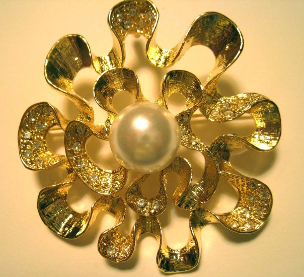 Large gold ribbon flower pin pendant- fashion fancy brooch with crystals