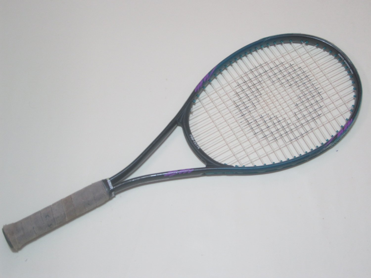 Spalding Graphite Pro-Flite Tennis Raquet SG02